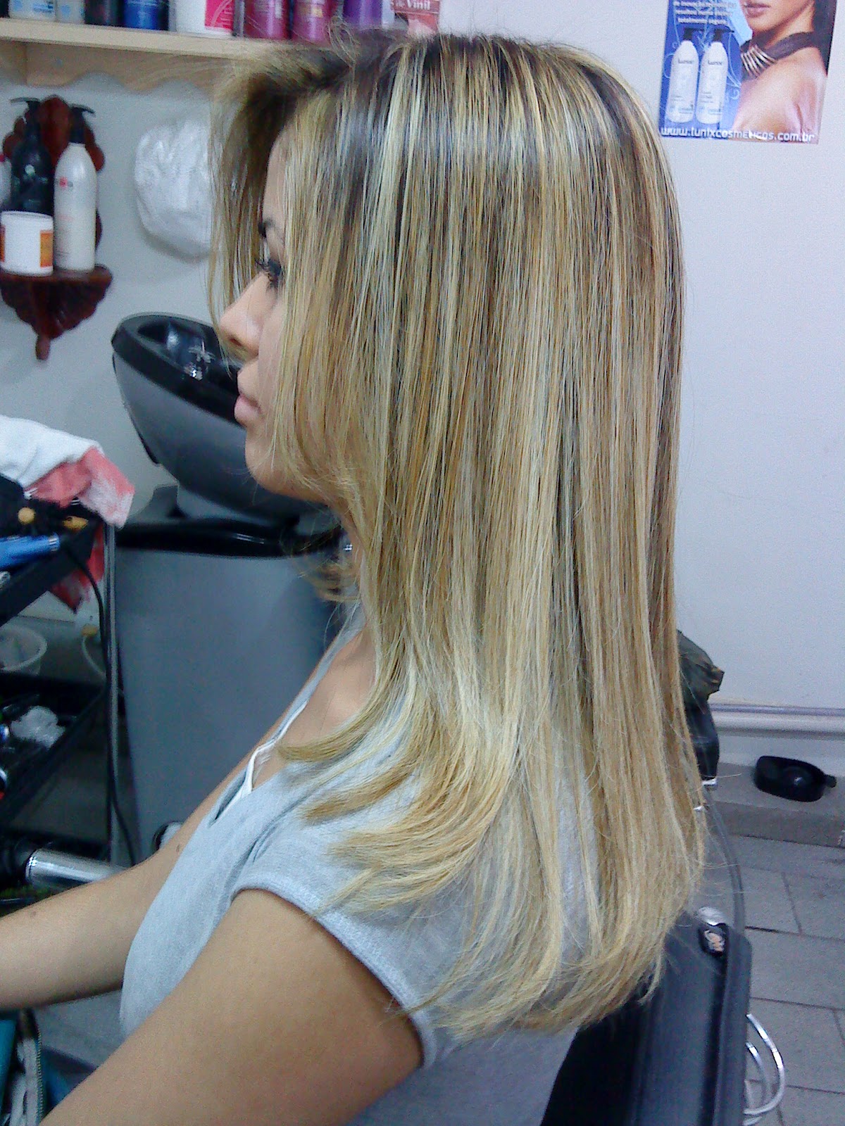 mudando o visual: RETOQUE DE MECHAS.