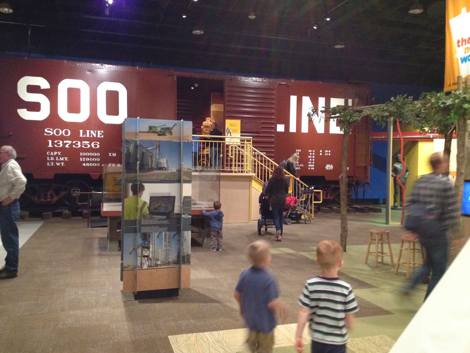 Morning Birdsong: Minnesota History Museum