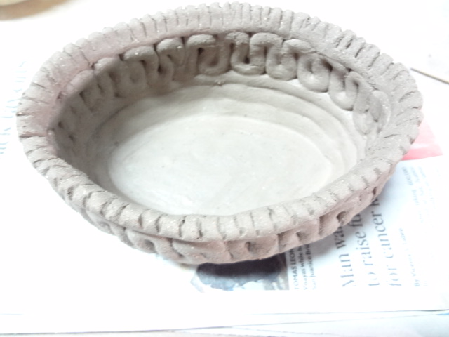 A CRAFTY WORLD: Ceramics Day Three - Coiling Technique