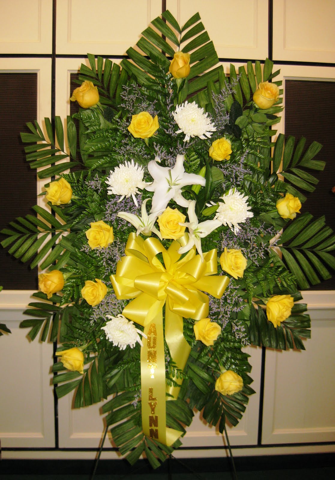 Bowden Floral: Easel Arrangements