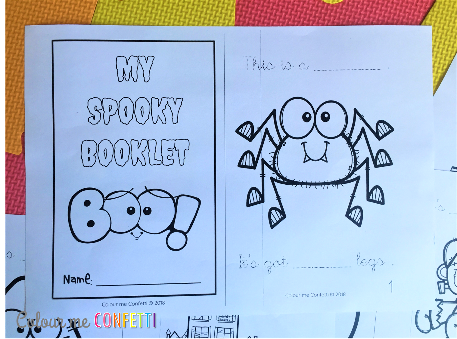 Mini libro Halloween ♥ My Spooky Booklet - Colour me Confetti