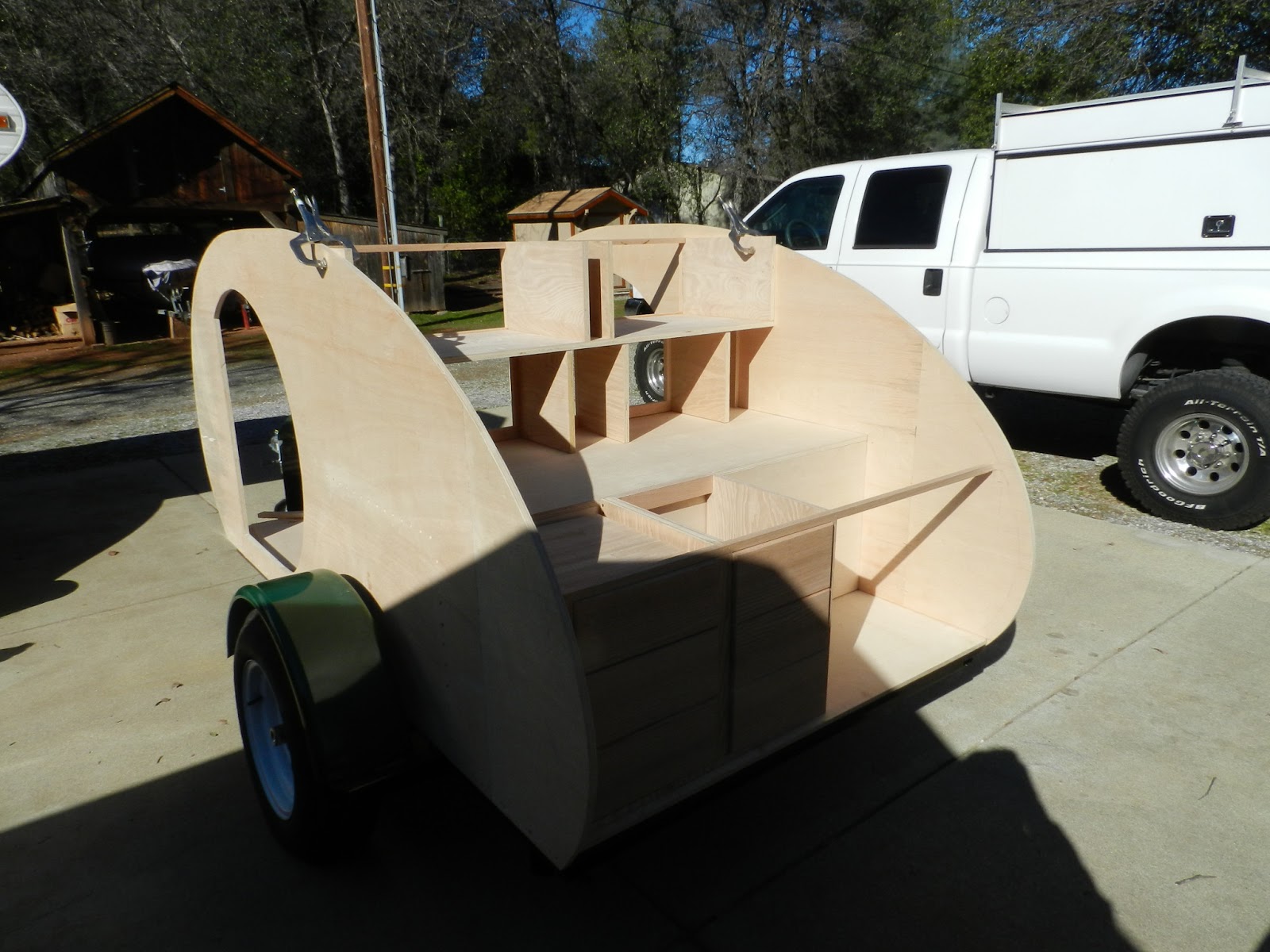 Ed's Teardrop Trailer Project: Trailer Construction