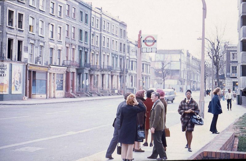 60 Color Pics That Capture Everyday Life of London in the 1970s ...