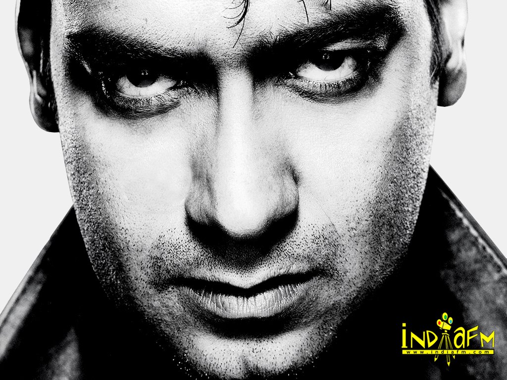 Ajay Devgan Photo Gallery - Bollywood Photo Galleries