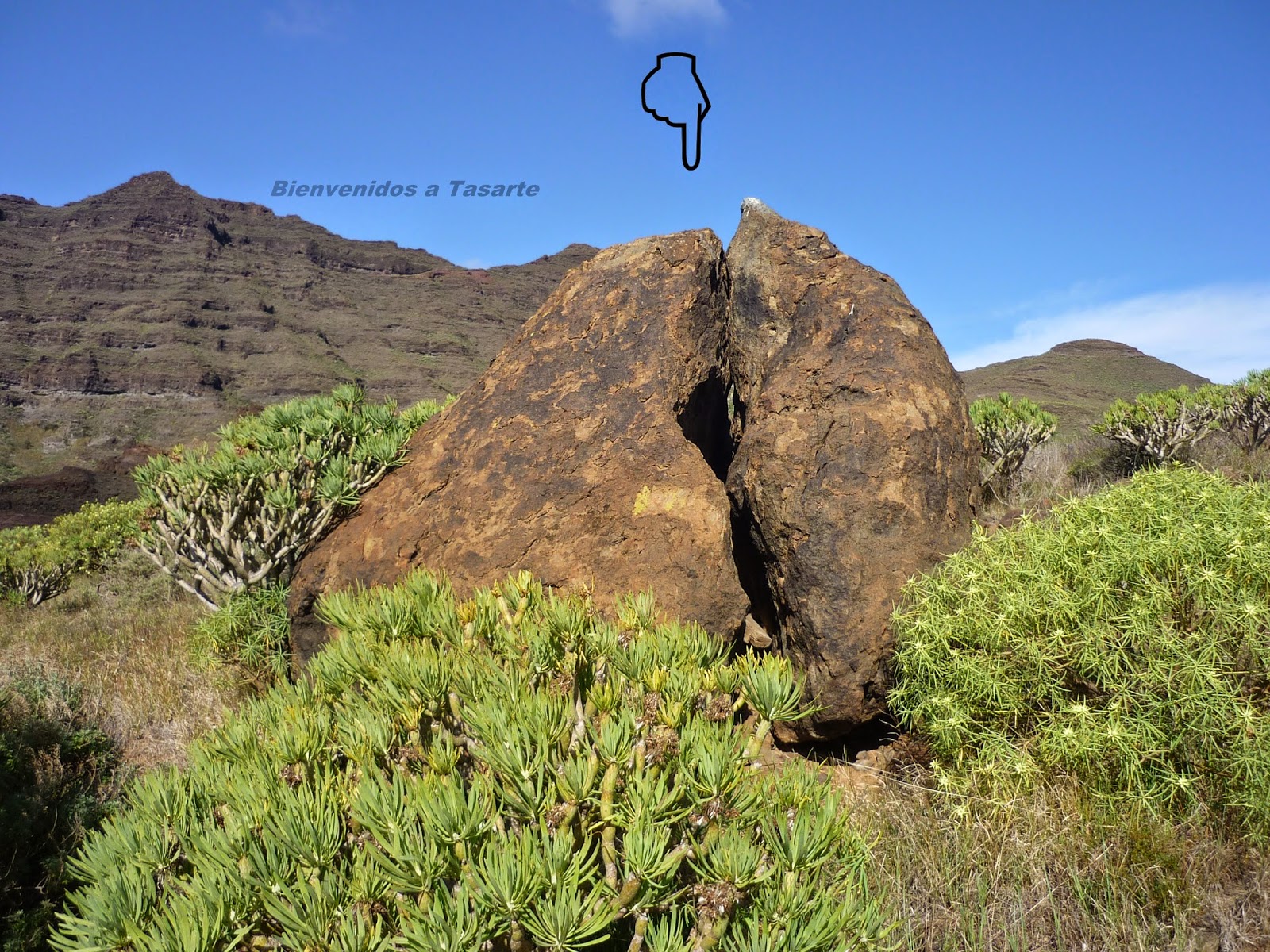 Bienvenidos a Tasarte: La Piedra Rajá (Piedra Rajada)