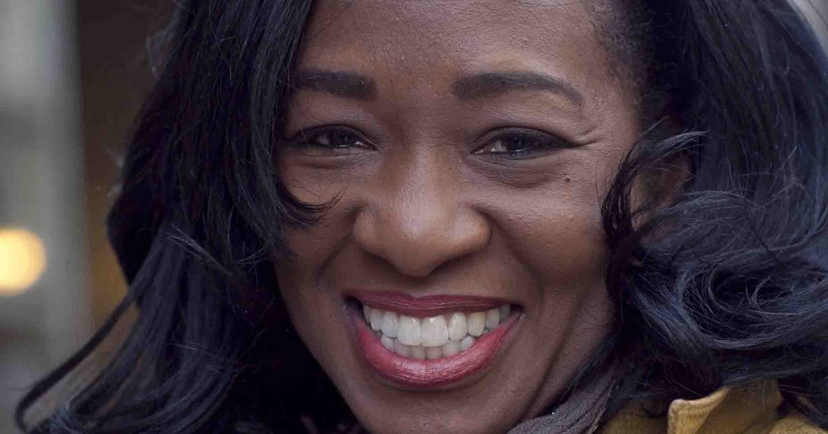 Street Gazing: Street Gazing... Monday Smiles, Carolyn Griggs.