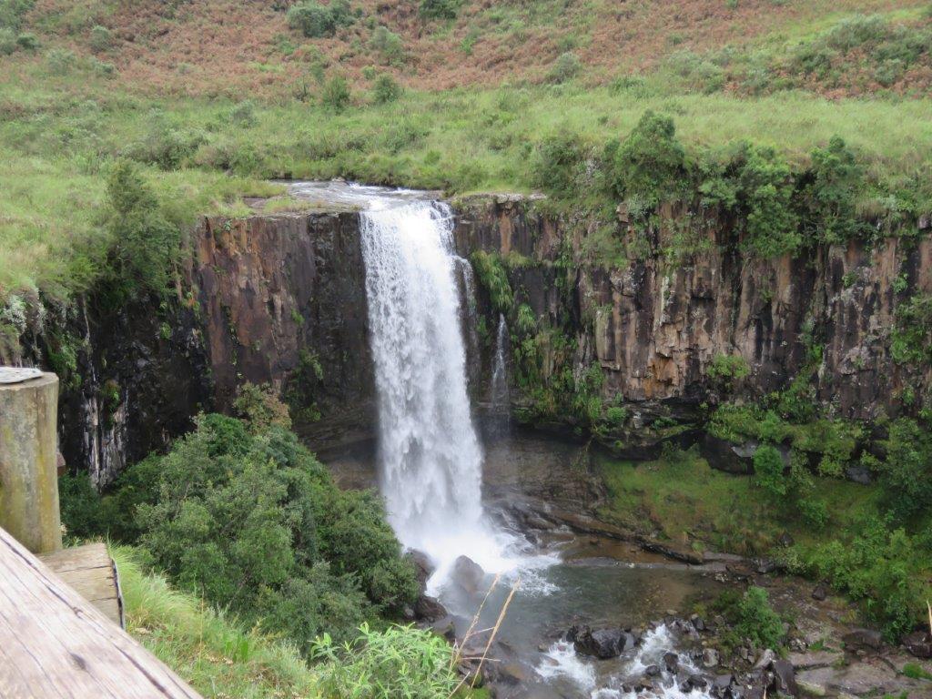 memorable meanders: Champagne Valley Walking Club - Nandi falls