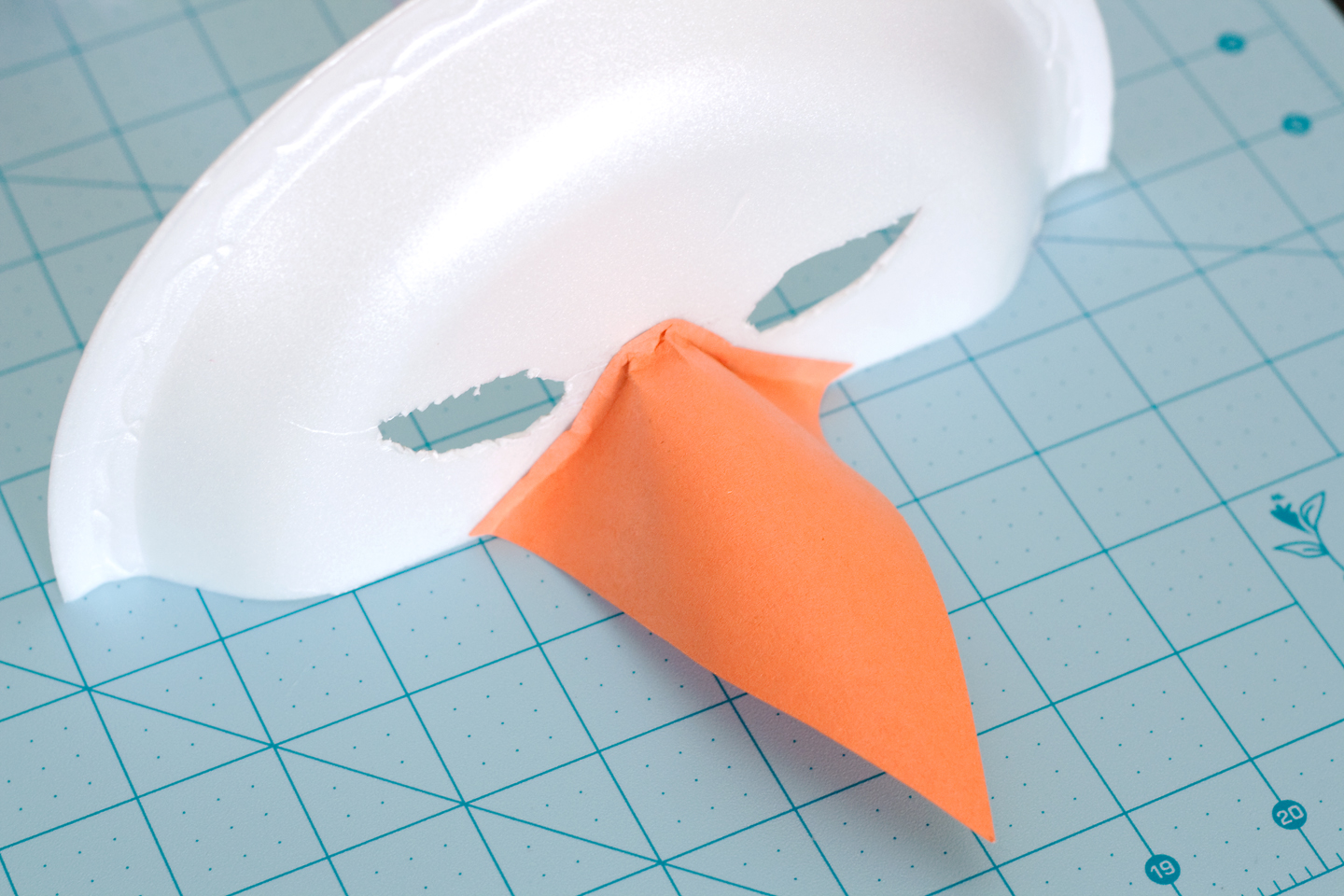 Mrs Ricefield: Swan mask }{ Tutorial Thursday