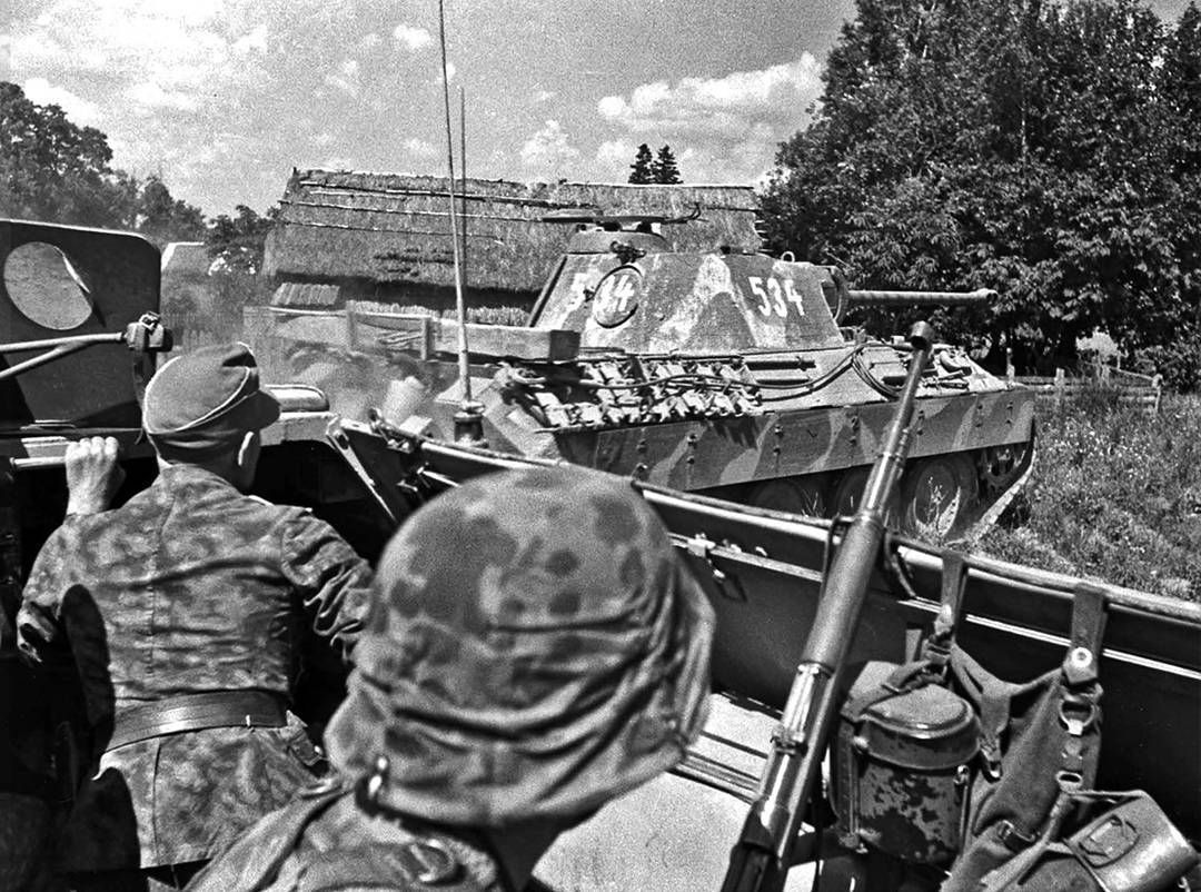 NAZI JERMAN: Foto 5. SS-Panzer-Division "Wiking"