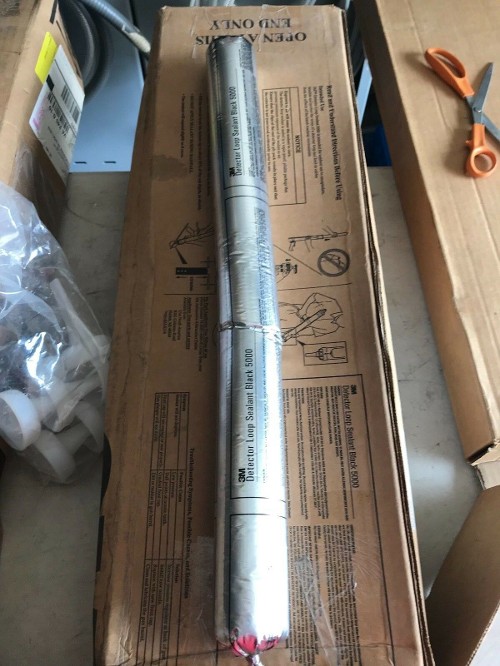 3M Bondo Detector Loop Sealant 5000 Black, 65749, 1 Litre Box of 7, NOS