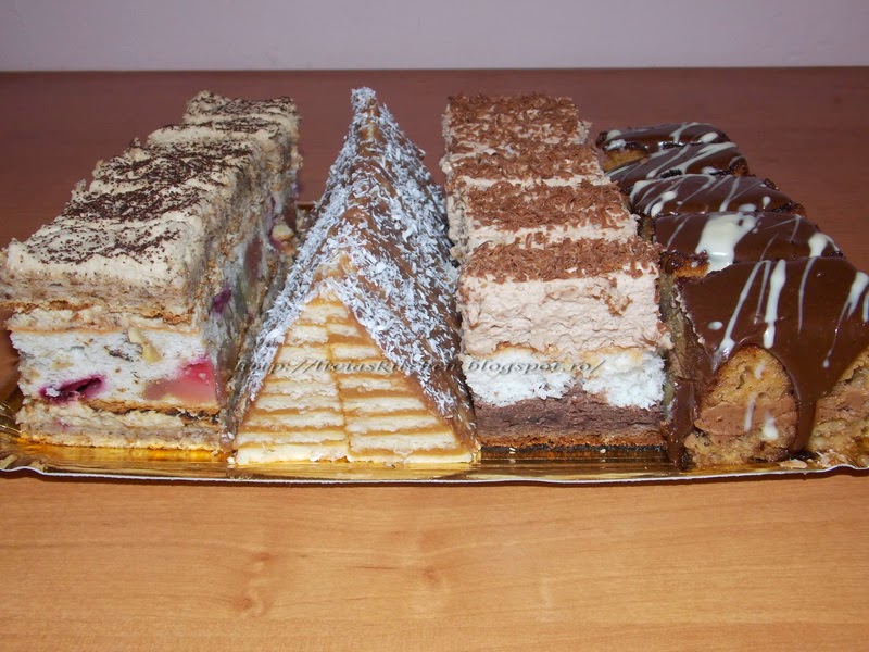 Livia`s Kitchen: Prajituri de casa pentru Pasti 2014