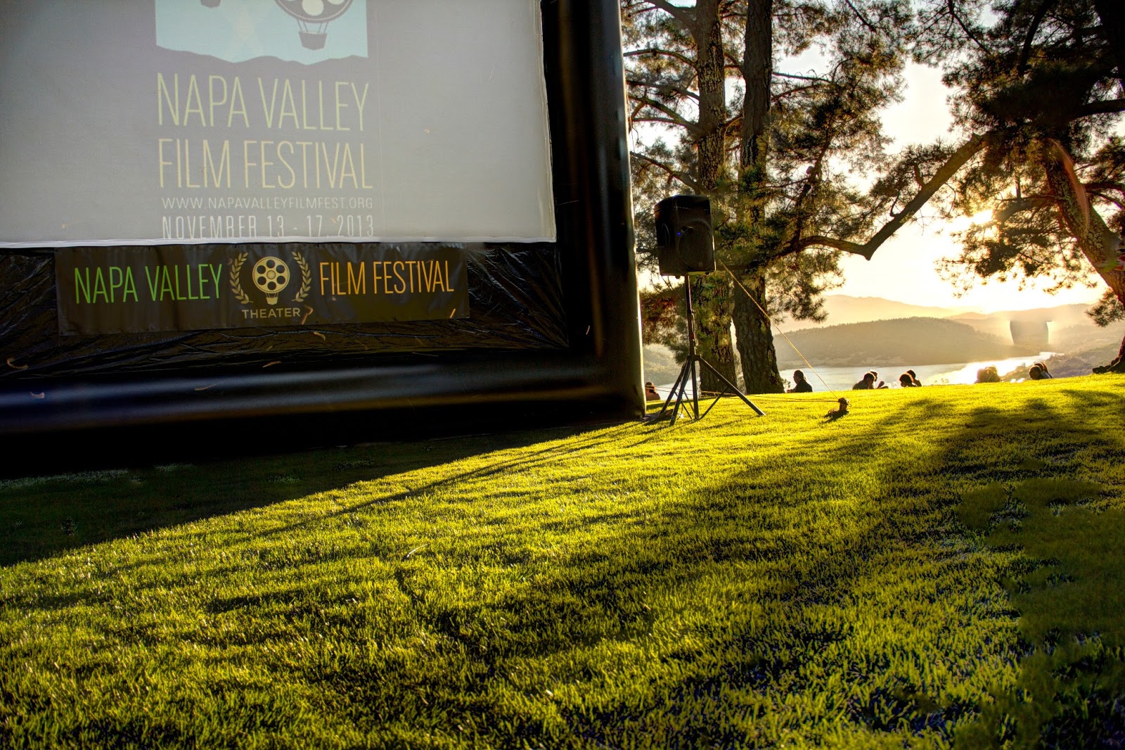 The Fun of Outdoor Movies: Future Folk and NVFF invade Napa Valley!