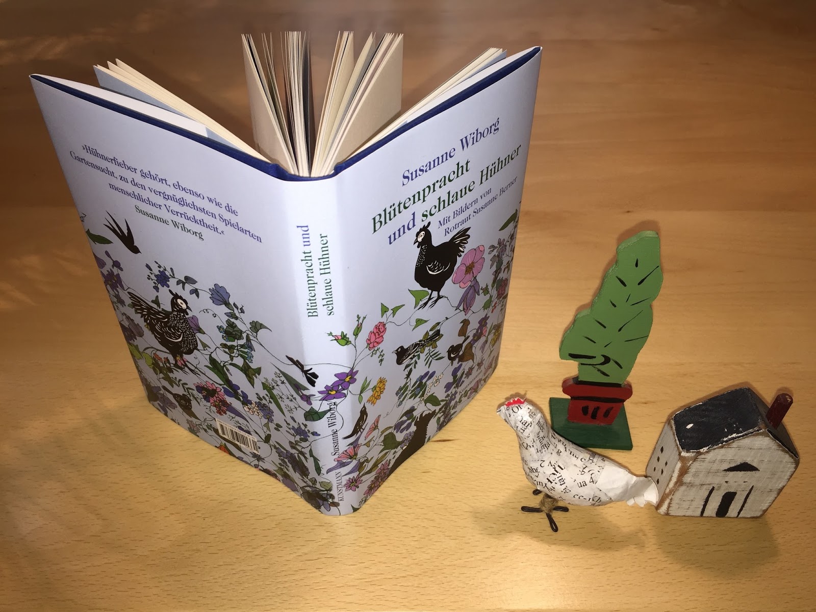 Rotraut Susanne Berner: Hühner auf den Gabentisch!