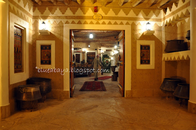 The Najdi Village Restaurant in Riyadh - Blue Abaya - Explore Arabia