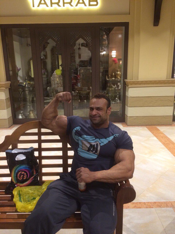 Muscle Lover: Egyptian bodybuilder Mohamed El Emam