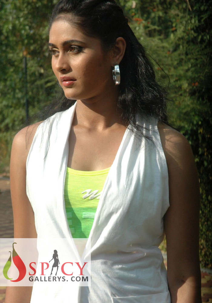 BIyanka New Hot Photos