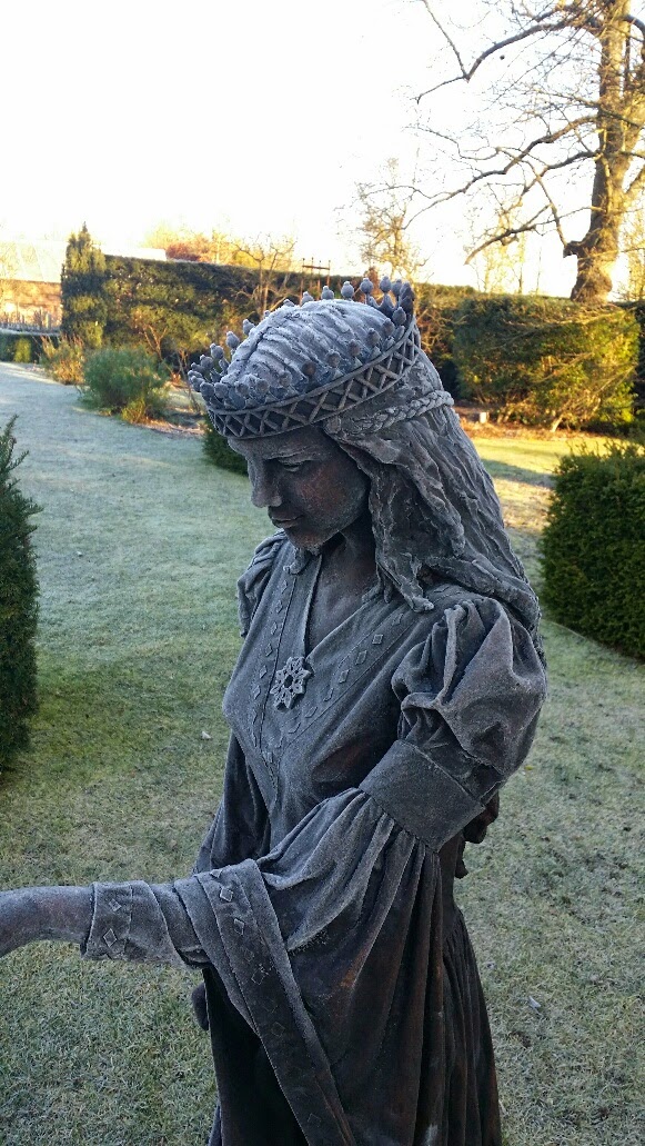 My Frosty Bronze Princess - Robert Mileham