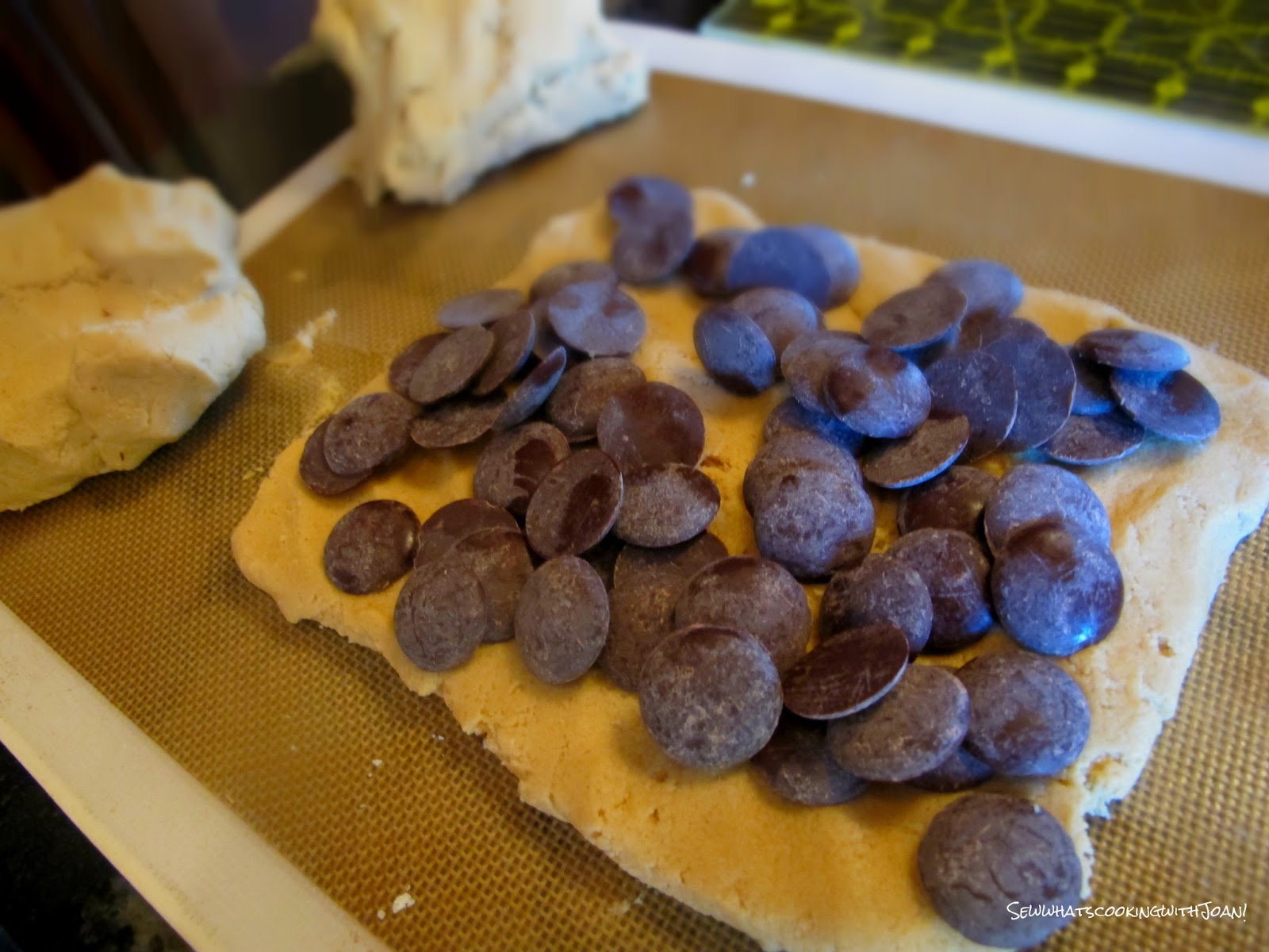 Sew what's cooking with Joan!: Extreme Chocolate Chunk Cookies!