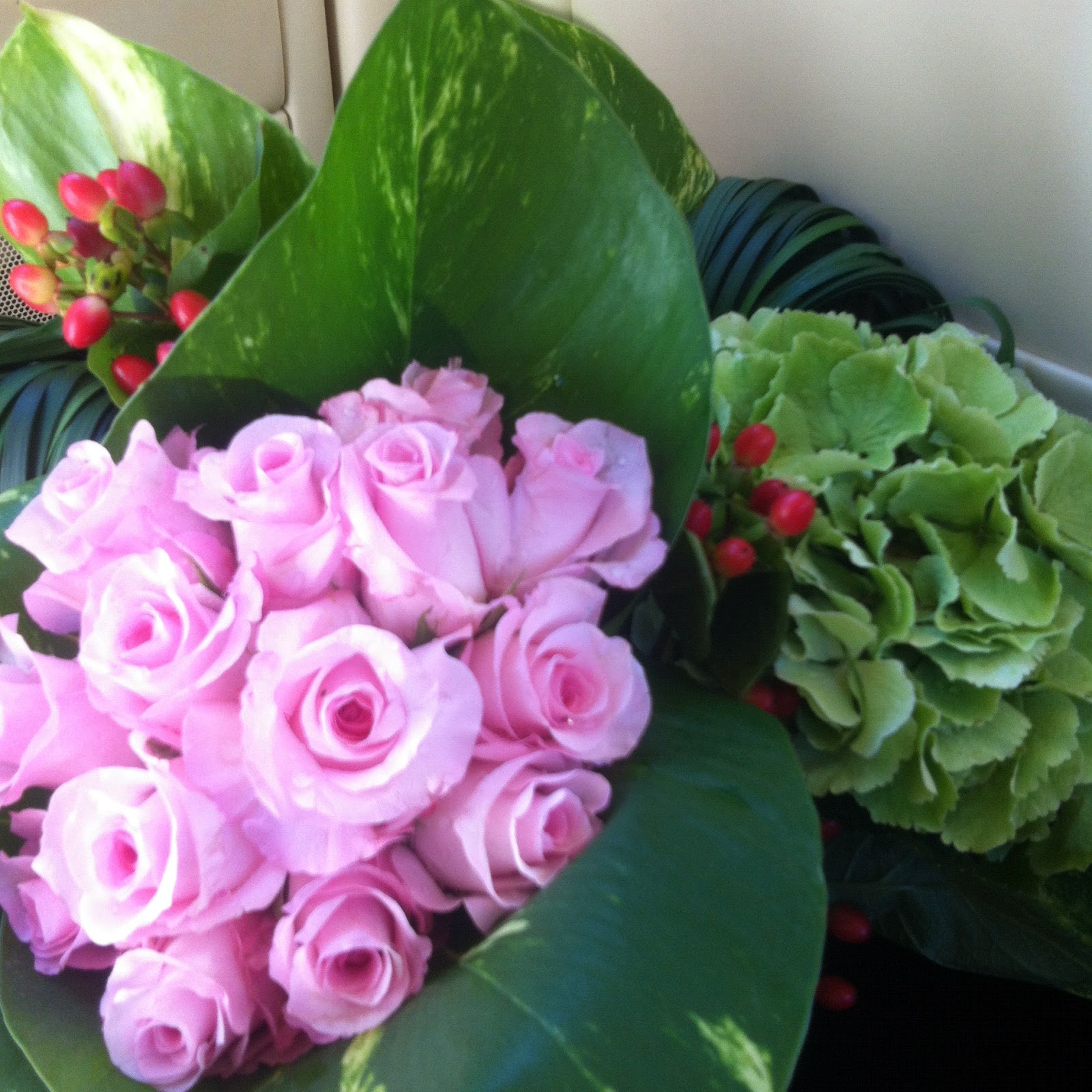 Mashmoom: Lovely flower arrangement