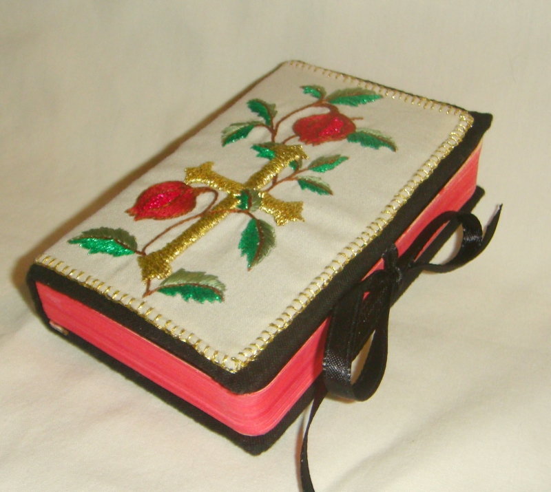 Tuesday Stitchers: Angela ~ Embroidered Bible Covers