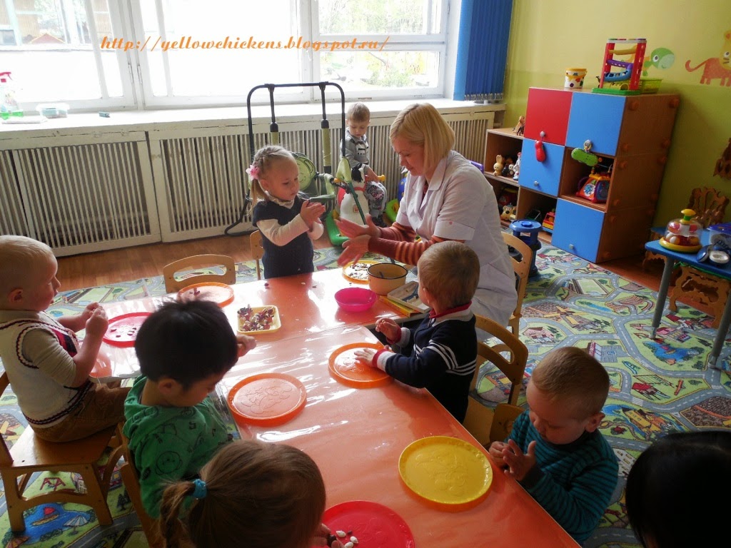 Ни минуты покоя: Лепка из пластилина для детей 2-3 лет. Поделка "Ёжик"