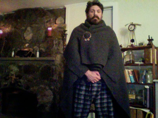 A Wren's voice: How to wear a cloak