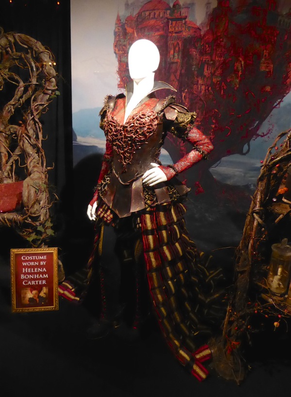 Hollywood Movie Costumes and Props: Red Queen Organic Armour costume ...