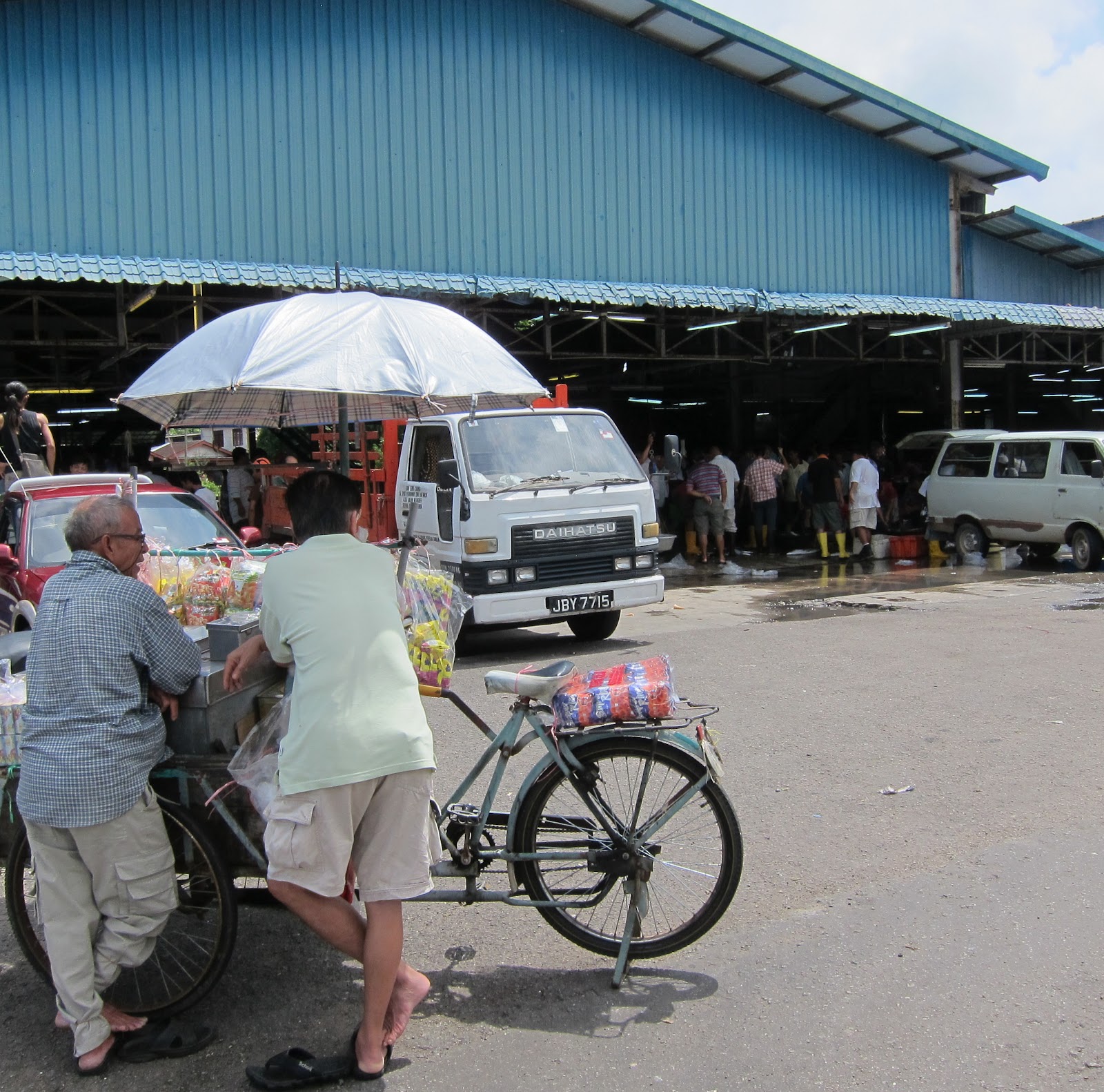 Where to Buy Fish in Pontian? |Tony Johor Kaki Travels for Food ...