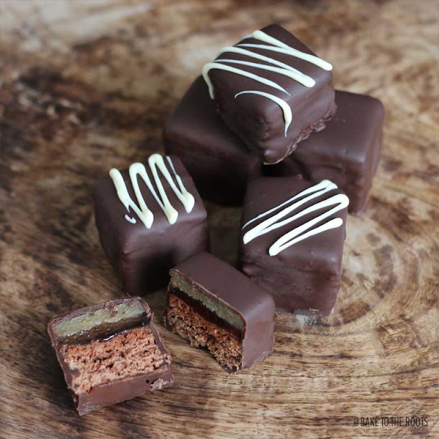 Domino stones or Dominosteine