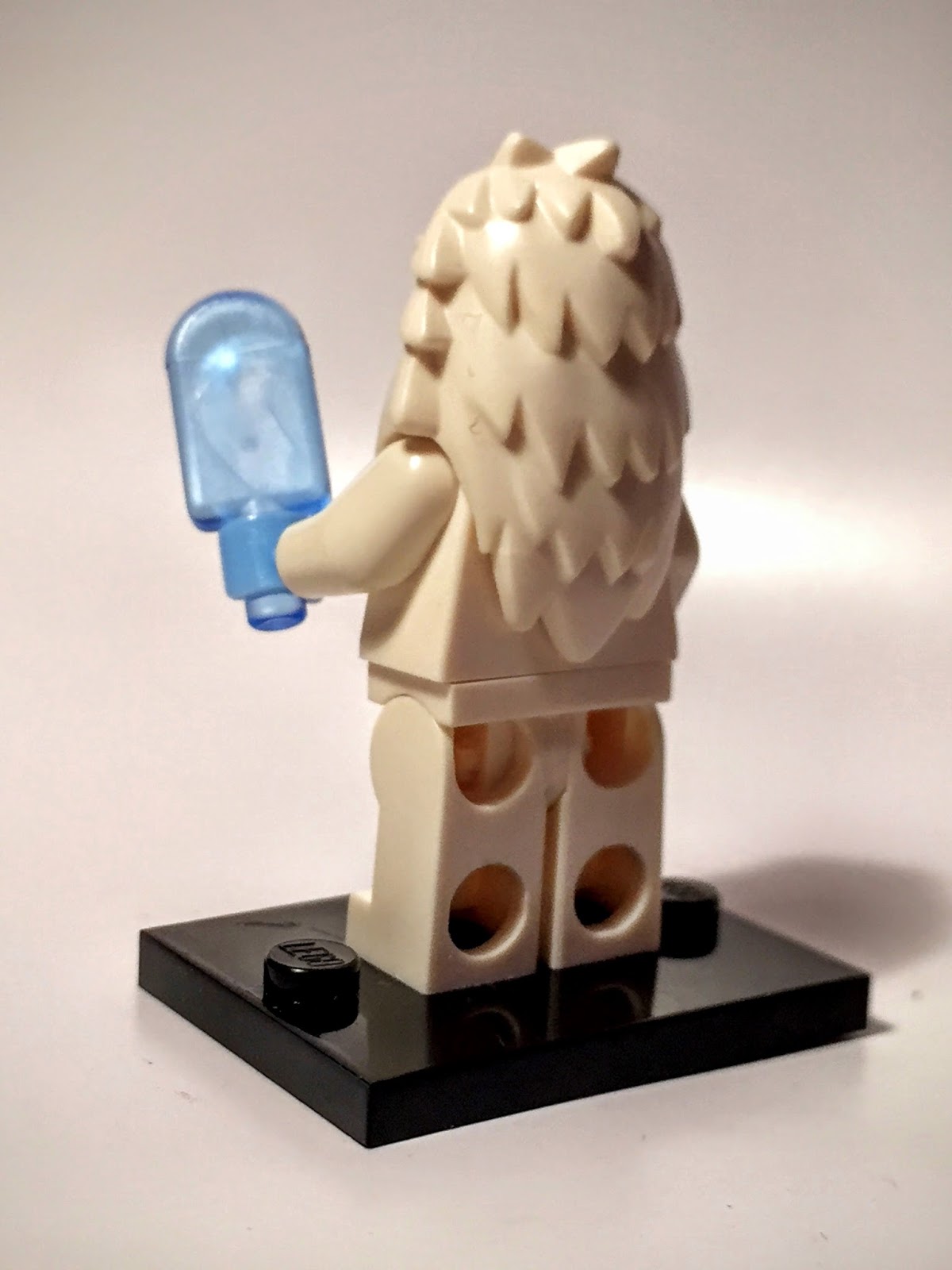 Lego Minifigure pictures: Lego Minifigure Series 11 Yeti