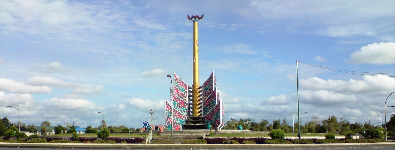 SHINDOKA KALTENG: TUGU BUNDARAN BESAR
