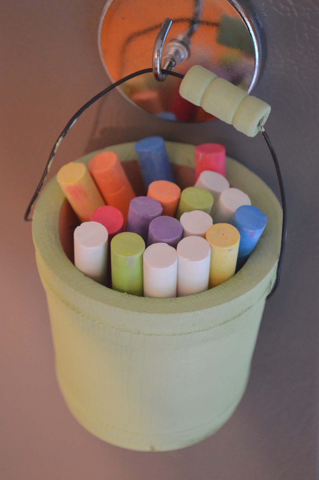 See Molly Create: From Classy Mirror To Funky Chalk Board!