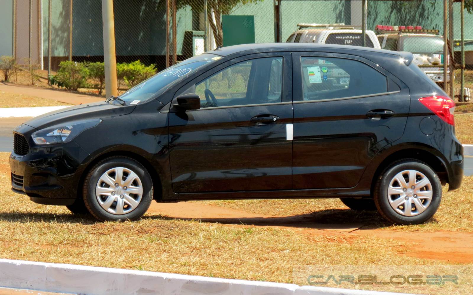 Novo Ford KA SE 1.0: impressões do carro com gasolina