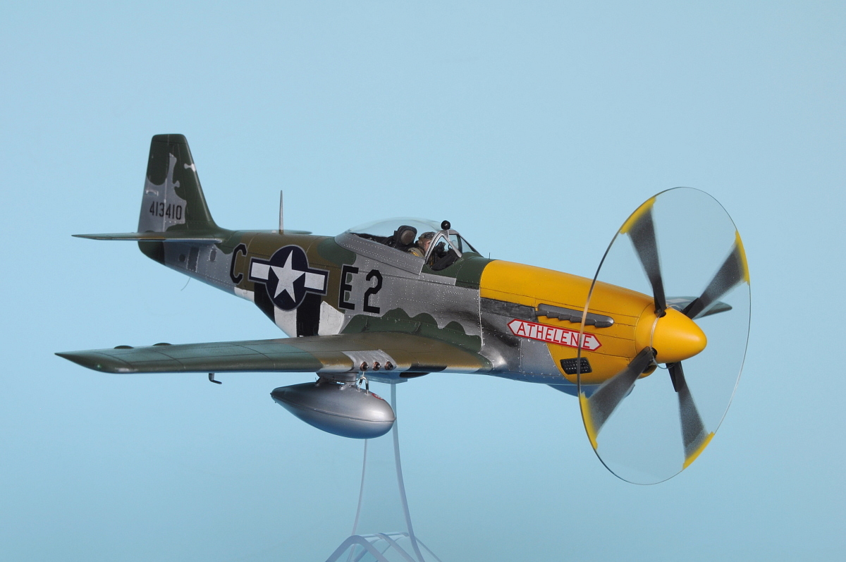 Makete: MUSTANG P-51 D-5 NA Tamiya 1:48