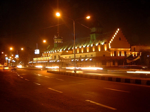 Welcome To The Cities At Night: Lahore (Pakistan) Night view