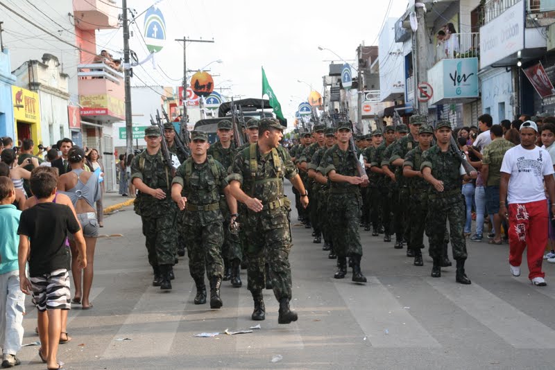 Agentes da CIA conseguem atuar livremente no Brasil, diz jornal