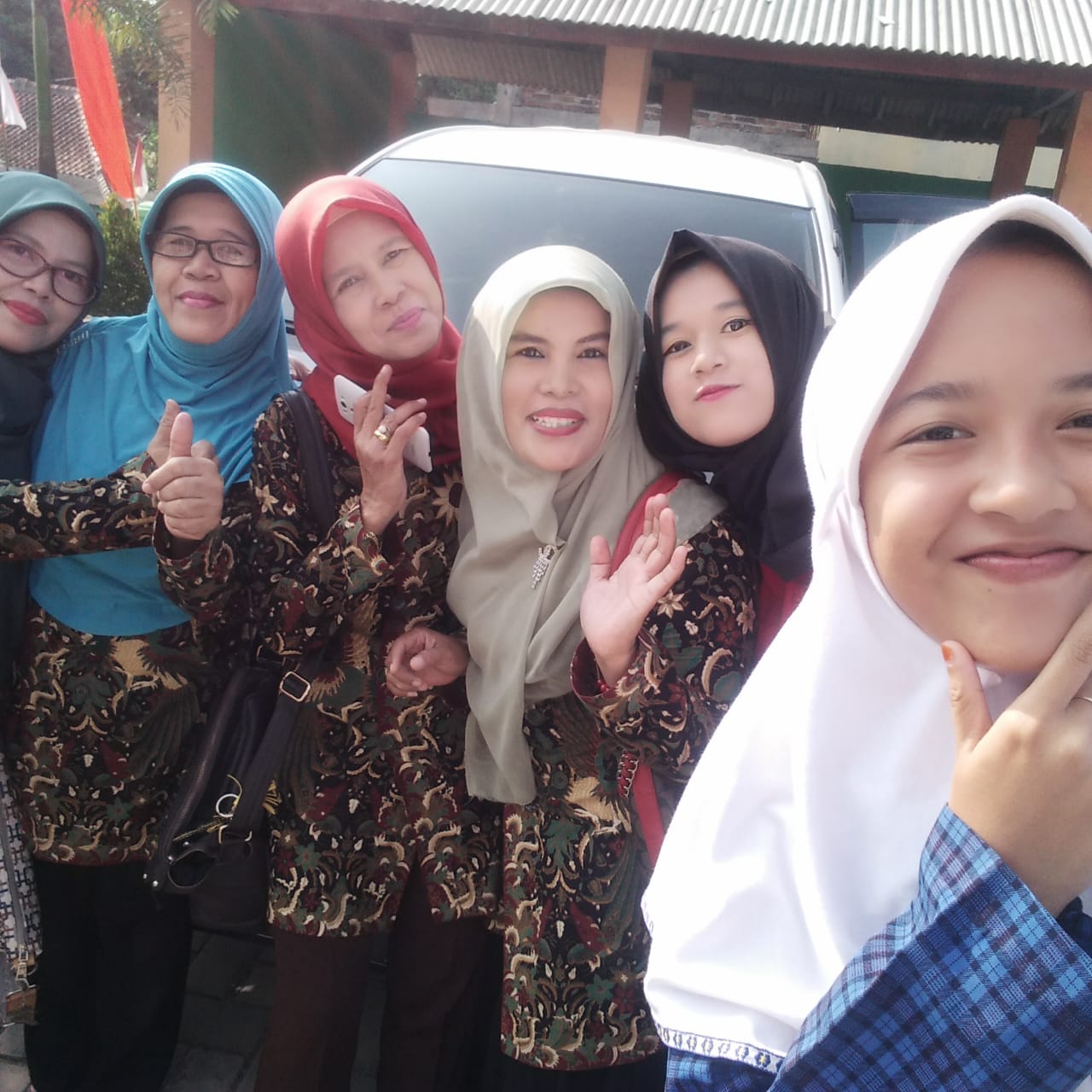 SMP NEGERI 1 MANCAK: LEPAS SAMBUT KEPALA SEKOLAH SMPN 1 MANCAK SMP NEGERI 1 MANCAK: LEPAS SAMBUT KEPALA SEKOLAH SMPN 1 MANCAK