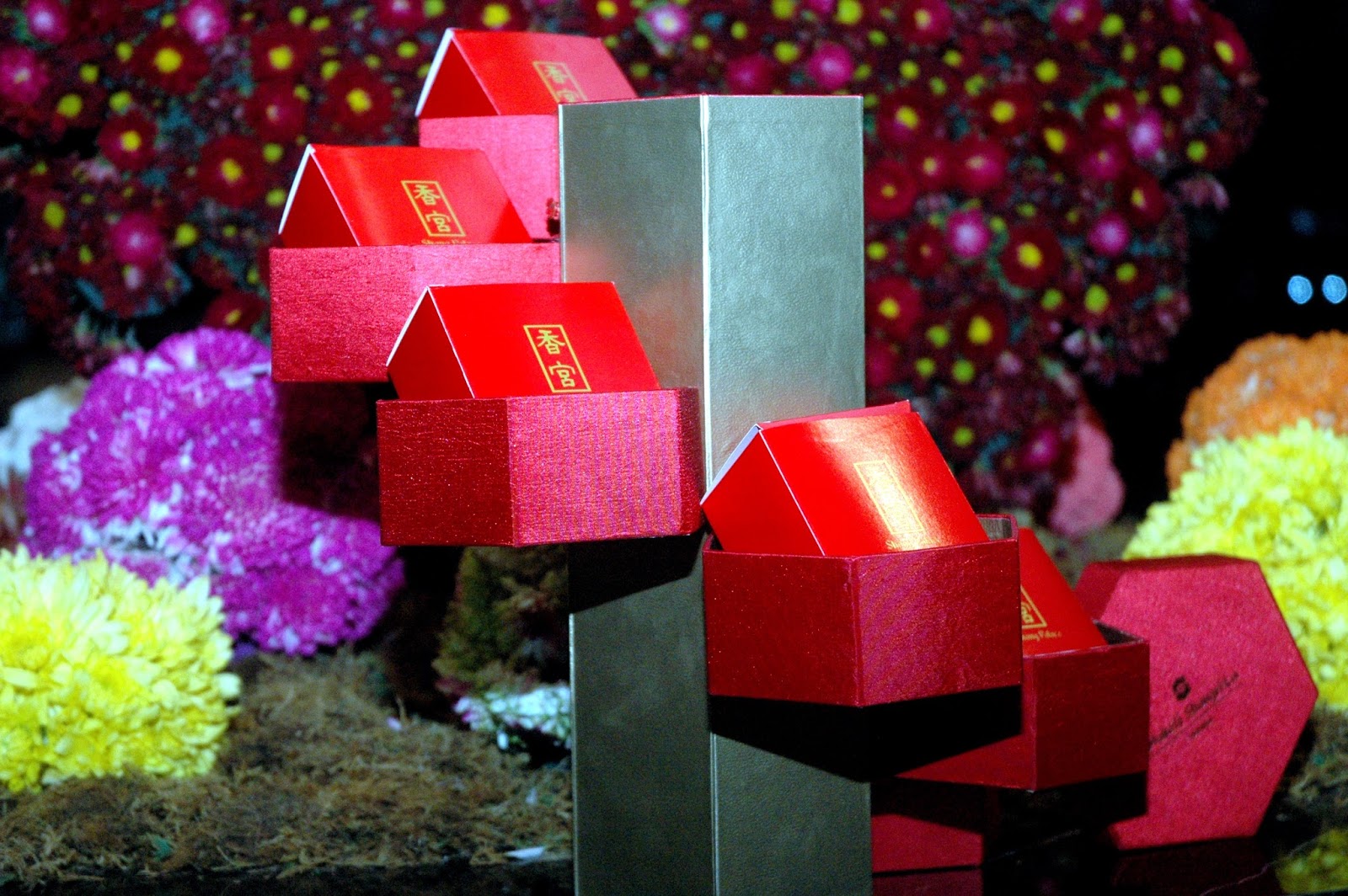 DUDE FOR FOOD: Food News: Celebrating the Mid-Autumn Festival the ...