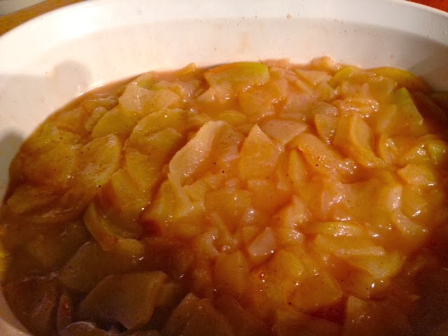 There's a Hippy in the Kitchen: Scalloped Apples, made with an Apple ...