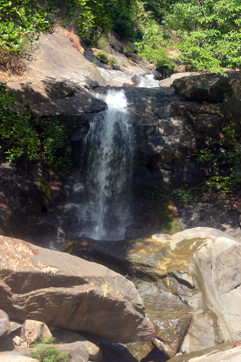 MeenVallam waterfalls | Kerala Hills