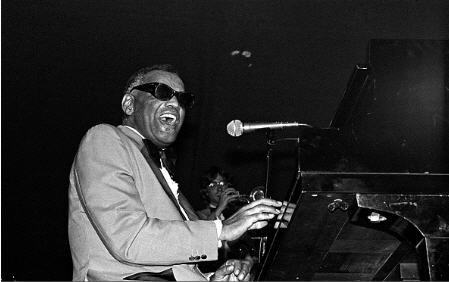 Ray Charles Video Museum: Ray Charles Is In Town - Chronology 1980