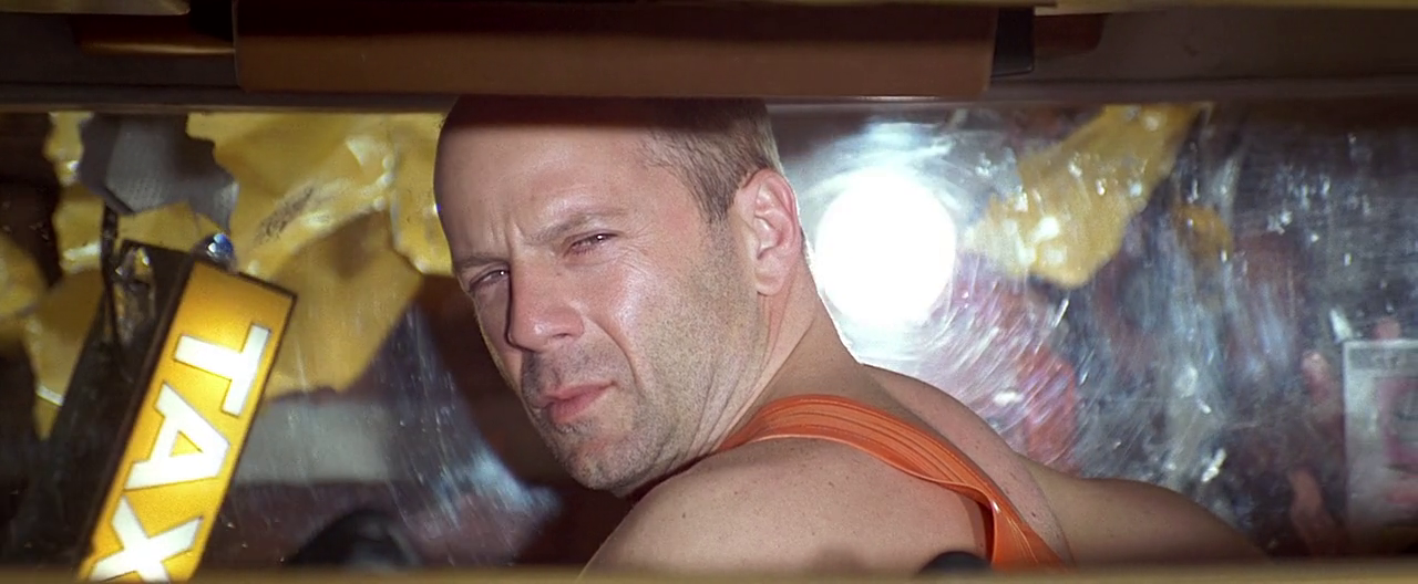 El Proyector: Ópera en el cine IV. El quinto elemento.