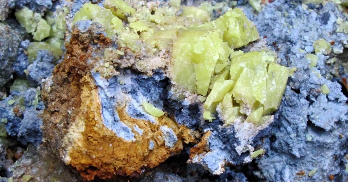 Clay Mineral Waters Earth's Mantle From the Inside - Geology In