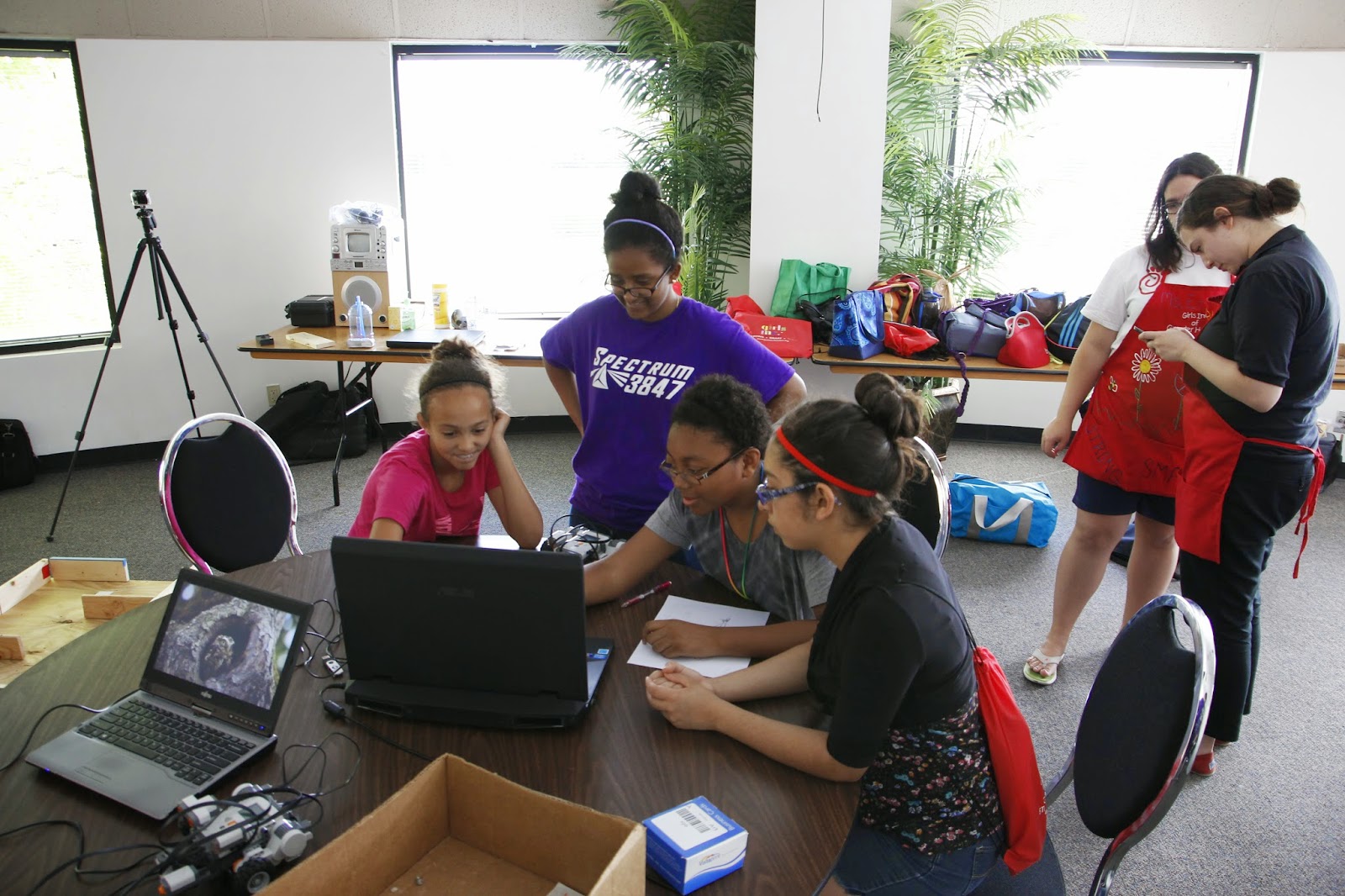 Spectrum 3847 Blog: Engineering workshops for young girls