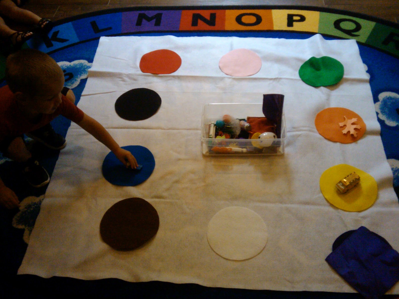 Morning Light Preschool: Giant Color Sorting Mat