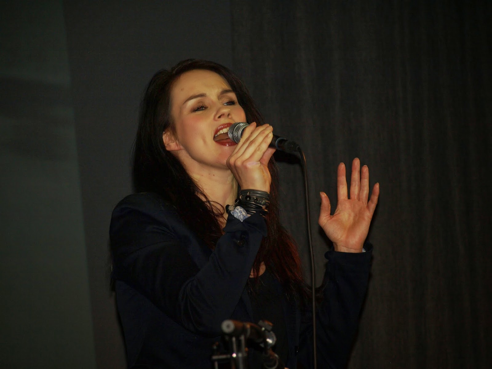 BASSANDVOICES: februar 2014