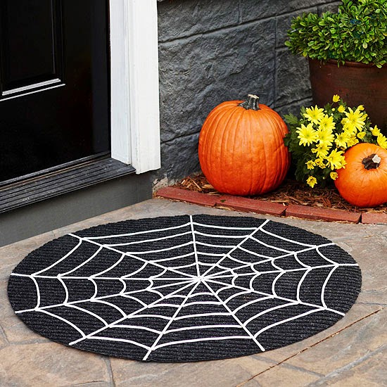 Divine Halloween Find: Outside Deco