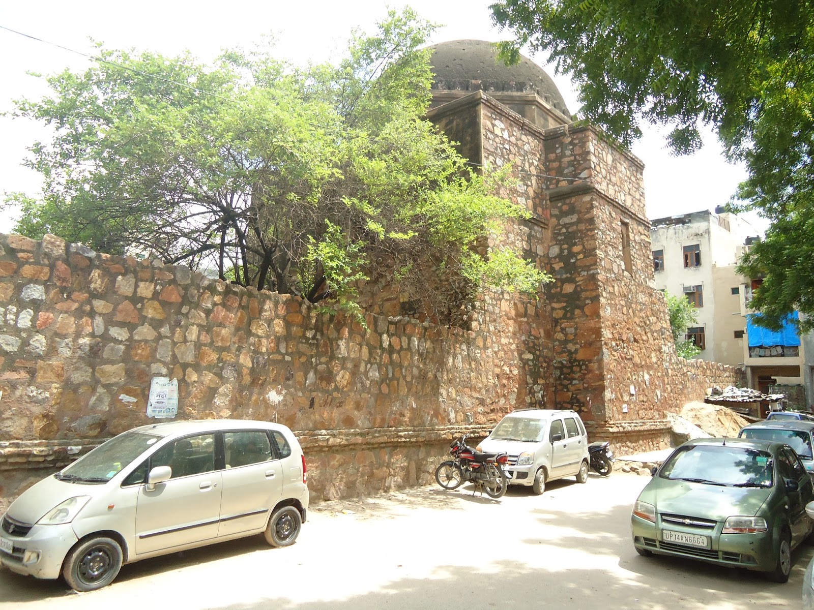 Delhi Heritage: Tohfewala Gumbad.