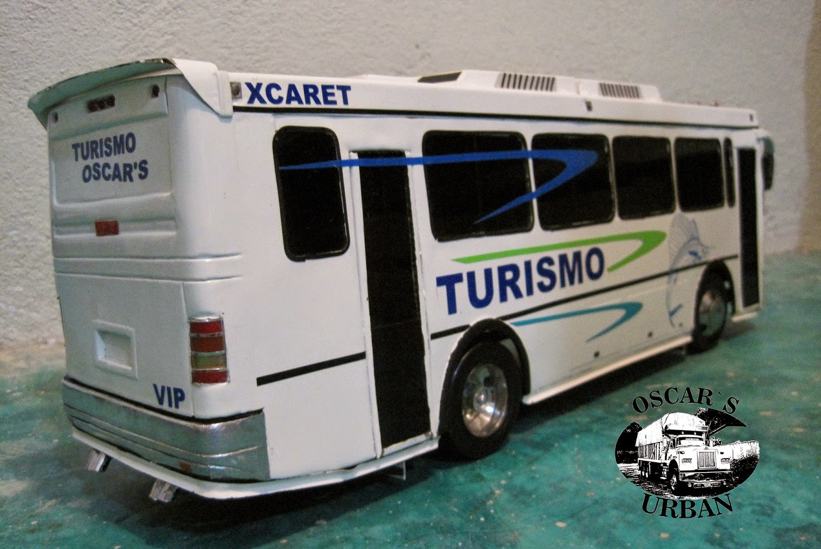 Gente Creativa Club: Volvo Masa C11 de Turismos OSCAR'S a Escala 1:43