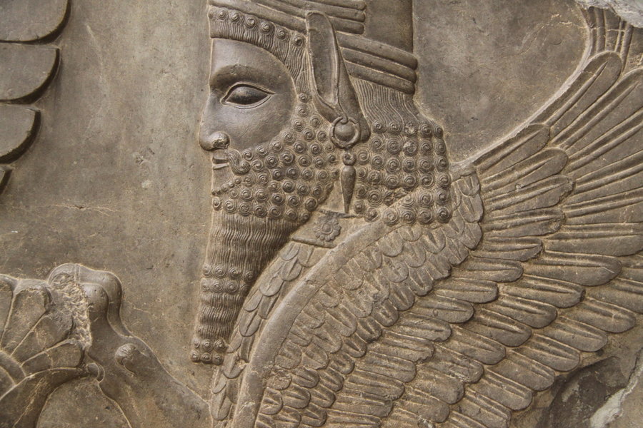 COSMOGONIES ET MYTHOLOGIES: MYTHOLOGIE PERSE - LES SOURCES